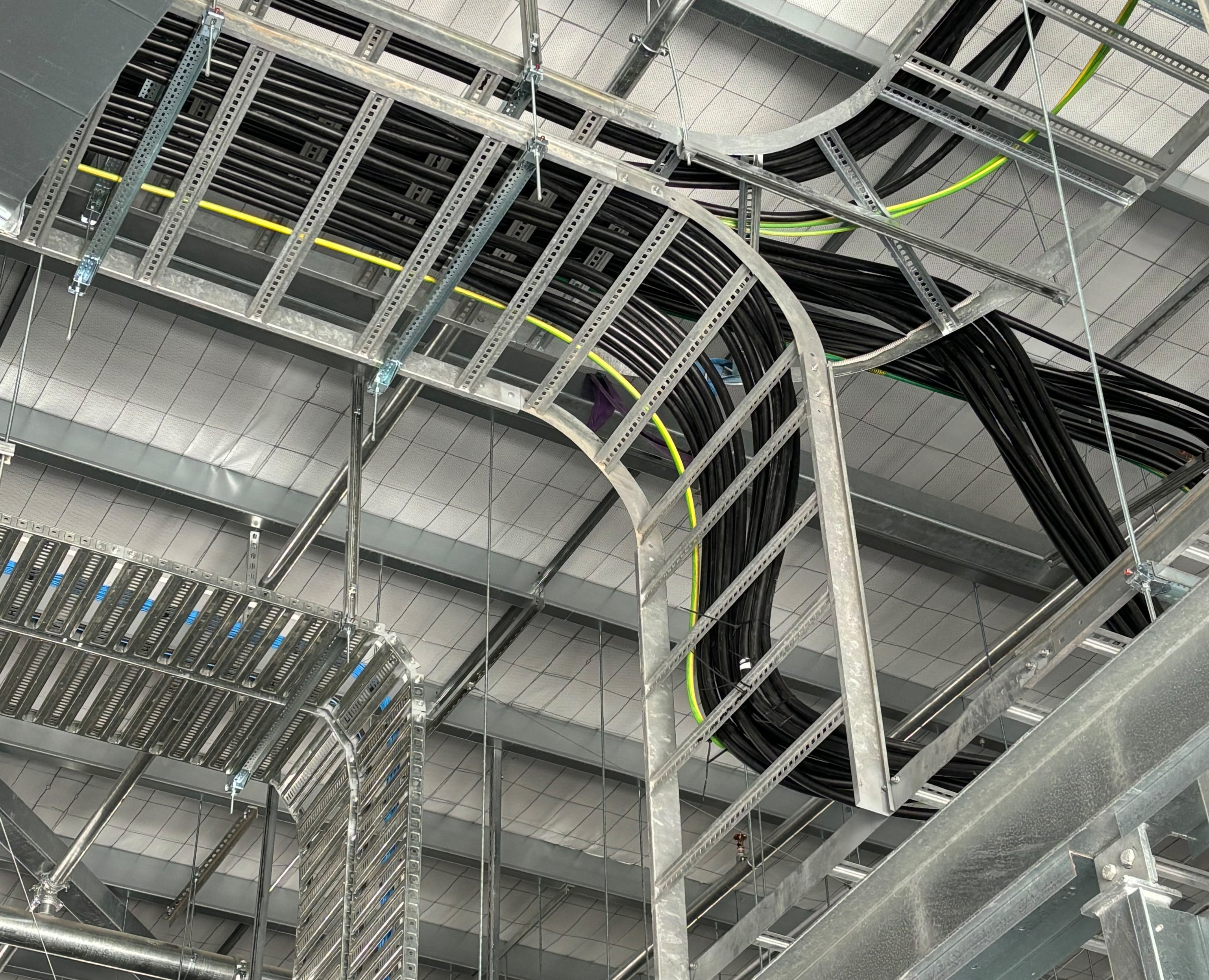 Cable Tray Sizes & Compliance with Australian Standards | Blitz Systems
